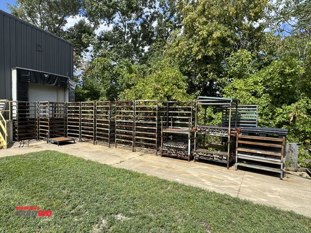 Orbitbid.com - Lot 1-16885 - Approx. (200) Airector stackable racks ...