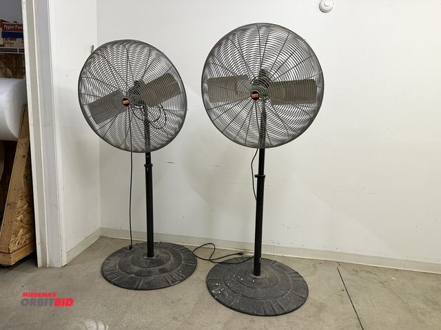 Orbitbid.com - Lot 1-189 - Lot of (2) Dayton 30" industrial duty air ...