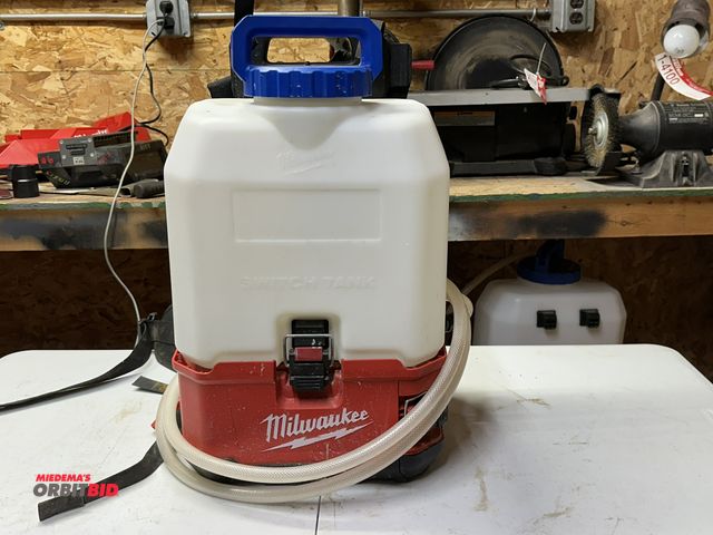 Orbitbid.com - Lot 1-4133 - (1) Milwaukee, Cat #2820-20, 18V cordless ...