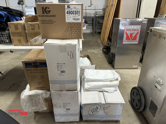 Orbitbid.com - Lot 1-139 - Large lot of assorted safety equipment ...