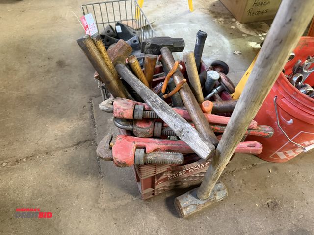 Orbitbid.com - Lot 1-18346 - Large lot of assorted hand tools, includes ...