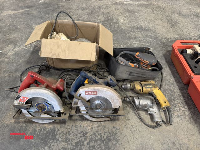 Orbitbid.com - Lot 1-16847 - (2) 7 1/4" circular saws, (2) electric ...