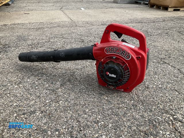 Repocast.com - Lot 2-36736 - RedMax HBZ2610 hand blower