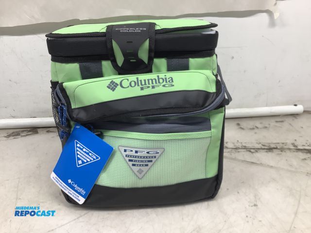Repocast.com - Lot 2-32056 - Columbia PFG performance fishing gear ...