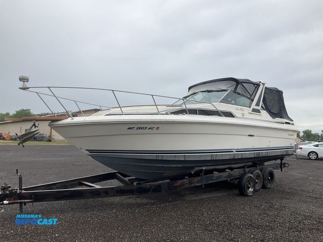 Repocast.com - Lot 2-20013 - 1986 Sea Ray Sundancer 27ft 7in Cuddy ...