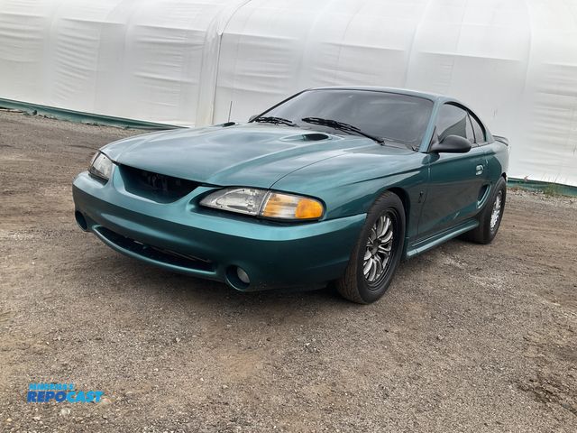 Repocast.com - Lot 2-11226 - 1997 Ford Mustang Sports Car RWD