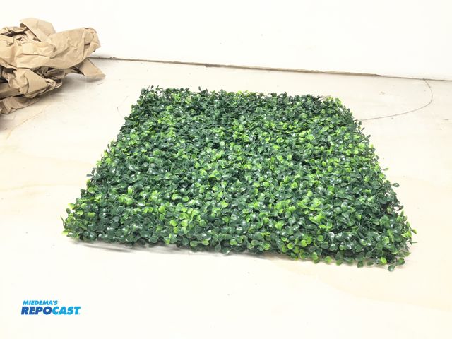 Repocast.com - Lot 2-26986 - Box of Fake plant/grass squares for ...