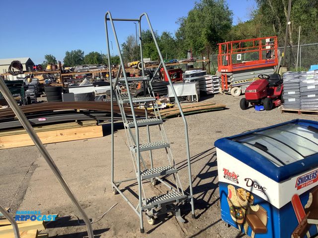 Repocast.com - Lot 2-32047 - Warehouse ladder on wheels with ...