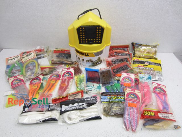 Reposell.com - Lot 31-9245 - Large Assortment Fishing Lures New in ...