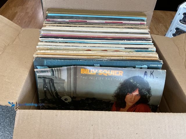 LiquidBidding - Lot 49-1804276 - BOX FULL OF PRE-OWNED VINYL RECORDS