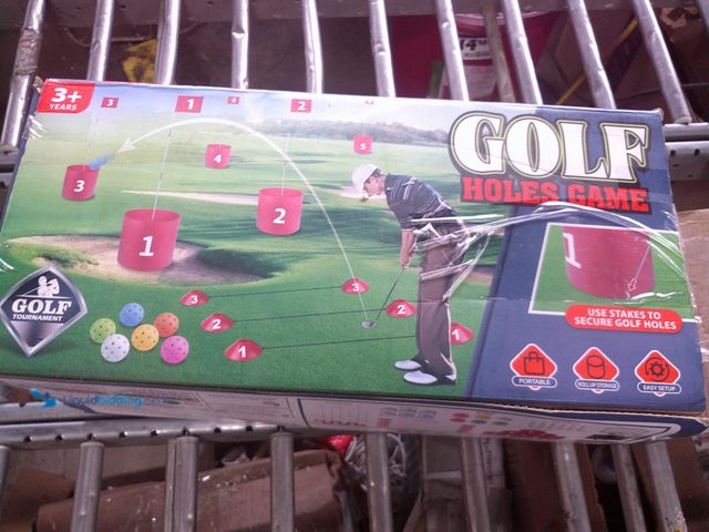 LiquidBidding - Lot 49-1521001 - Golf Yard Game - 9 Holes Backyard Golf ...