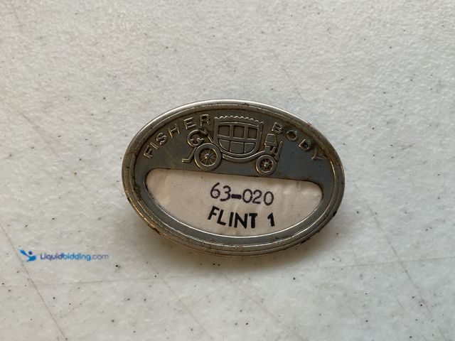 LiquidBidding - Lot 49-1810434 - COLLECTIBLE VINTAGE FISHER BODY FLINT ...