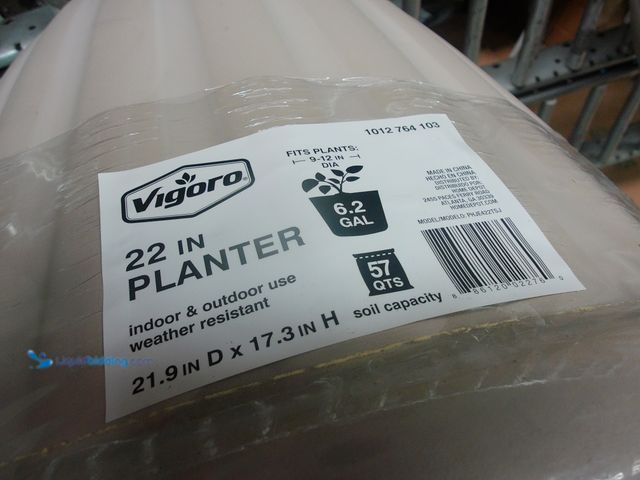 LiquidBidding - Lot 49-1544006 - (2 planters) Vigoro Beck 22 in. Dia x ...