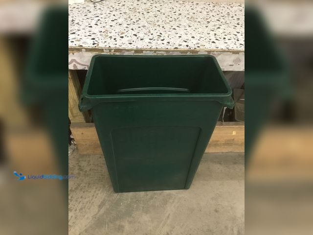 LiquidBidding - Lot 49-5432363 - slim jim plastic recycling container ...