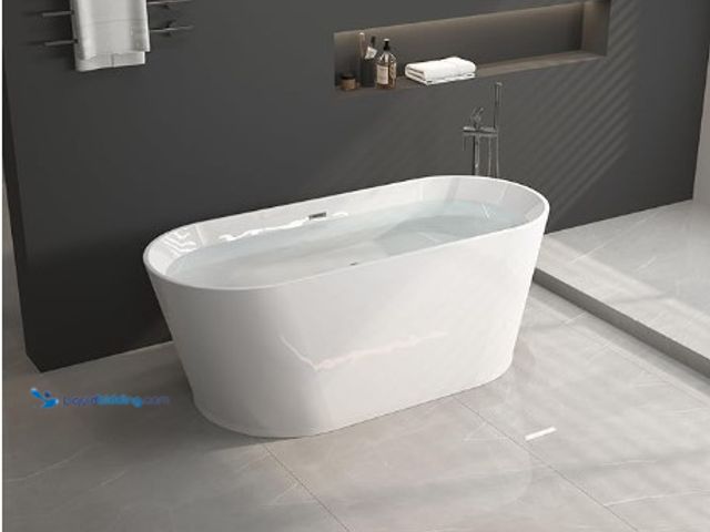 LiquidBidding - Lot 49-1559223 - 59" Acrylic Freestanding Bathtub ...