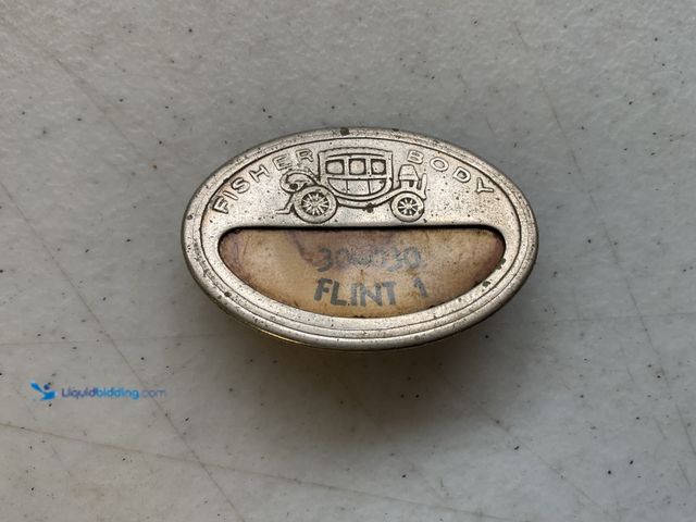 LiquidBidding - Lot 49-1810433 - COLLECTIBLE VINTAGE FISHER BODY FLINT ...