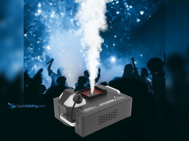 LiquidBidding - Lot 49-5425974 - Lot of 2. 1500W Vertical Fog Machine ...