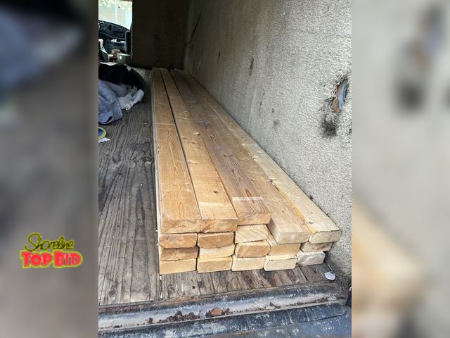 Shoreline Top Bid - Lot 59-50099 - 18 - 2x4 by 8ft. boards