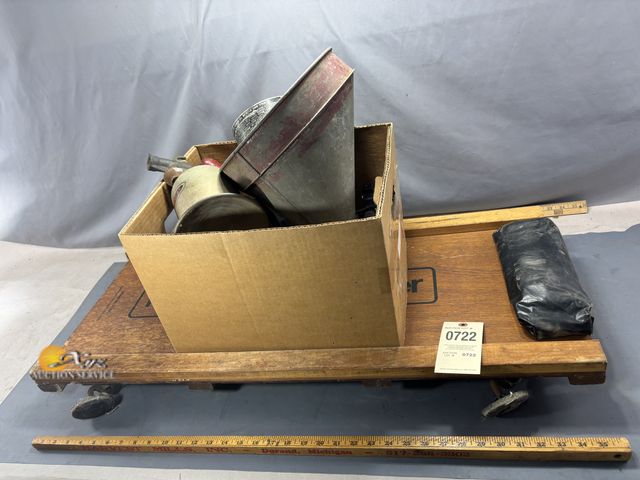 Xyz Auction Service - Lot 83-0722 - Lot of Miscellaneous Tools