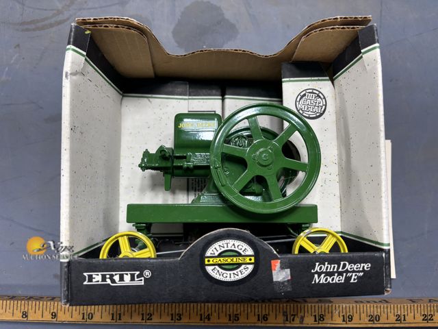 Xyz Auction Service - Lot 83-2618 - ERTL 1/6 Scale John Deere Model "E ...