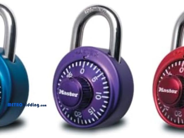 Metrobidding.com - Lot 88-499347 - Master Lock 1530DCM School or Gym ...