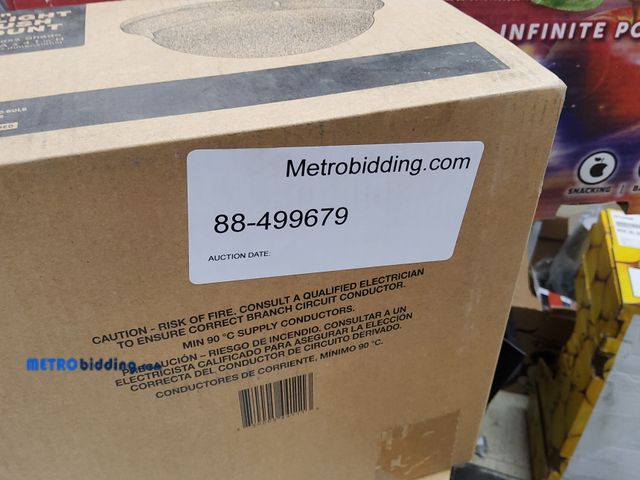 Metrobidding.com - Lot 88-499679 - 491803 9 in. 1 LT White Flush Mount ...