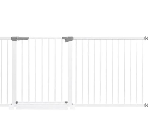 JDCBidding.com - Lot 96-173368 - Baby Gate Extra Long, Large Dog Gate ...